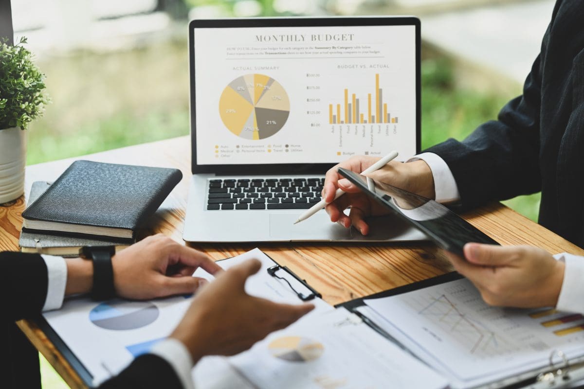 How to File Federal and Quebec Tax Returns: Key Differences Explained